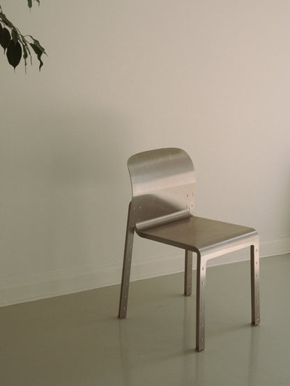 Rivet Chair by Frama – Really Well Made