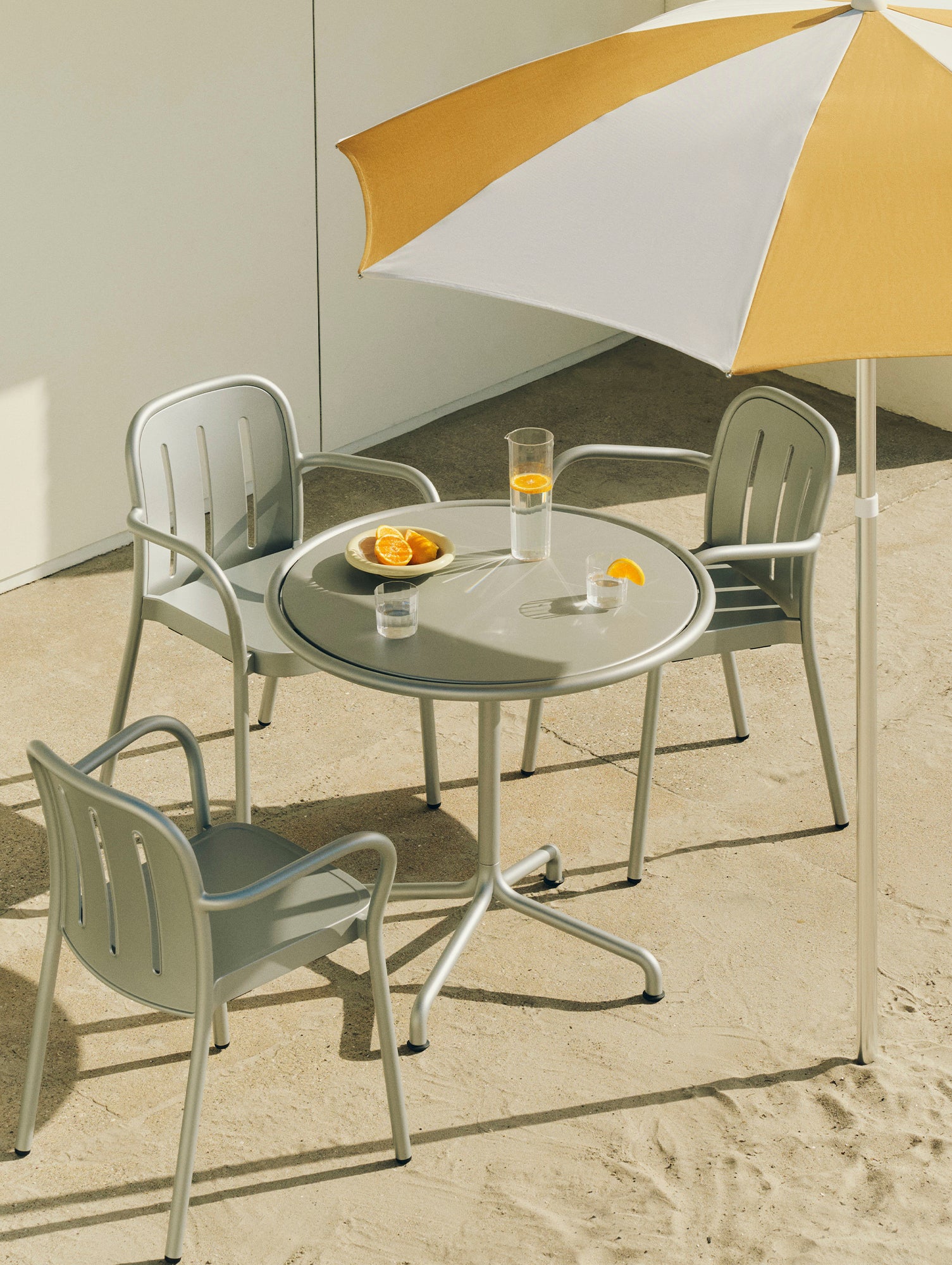 Deville Table by HAY – Really Well Made