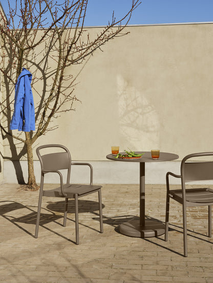 Linear Steel Café Table by Muuto – Really Well Made