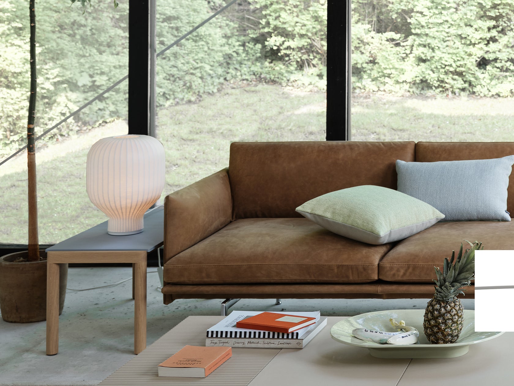 Strand Table Lamp by Muuto – Really Well Made
