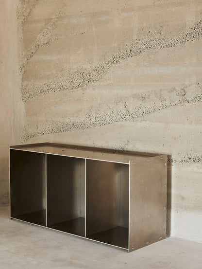 Rivet Case by Frama – Really Well Made