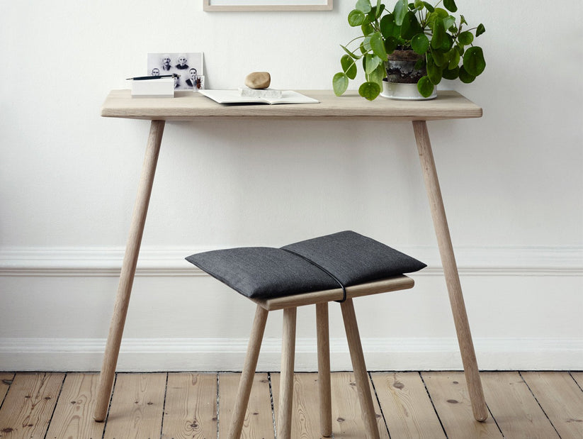 Georg Console Table by Fritz Hansen – Really Well Made